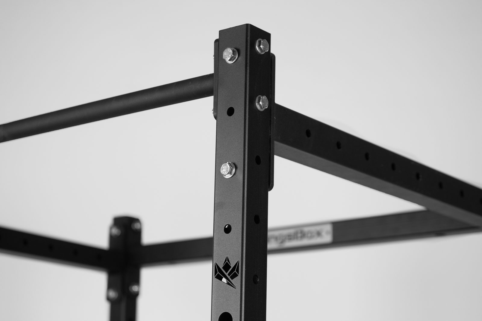 Royal Power Rack Cx-37 tillverkad av stål med 1100 mm pull-up-stång