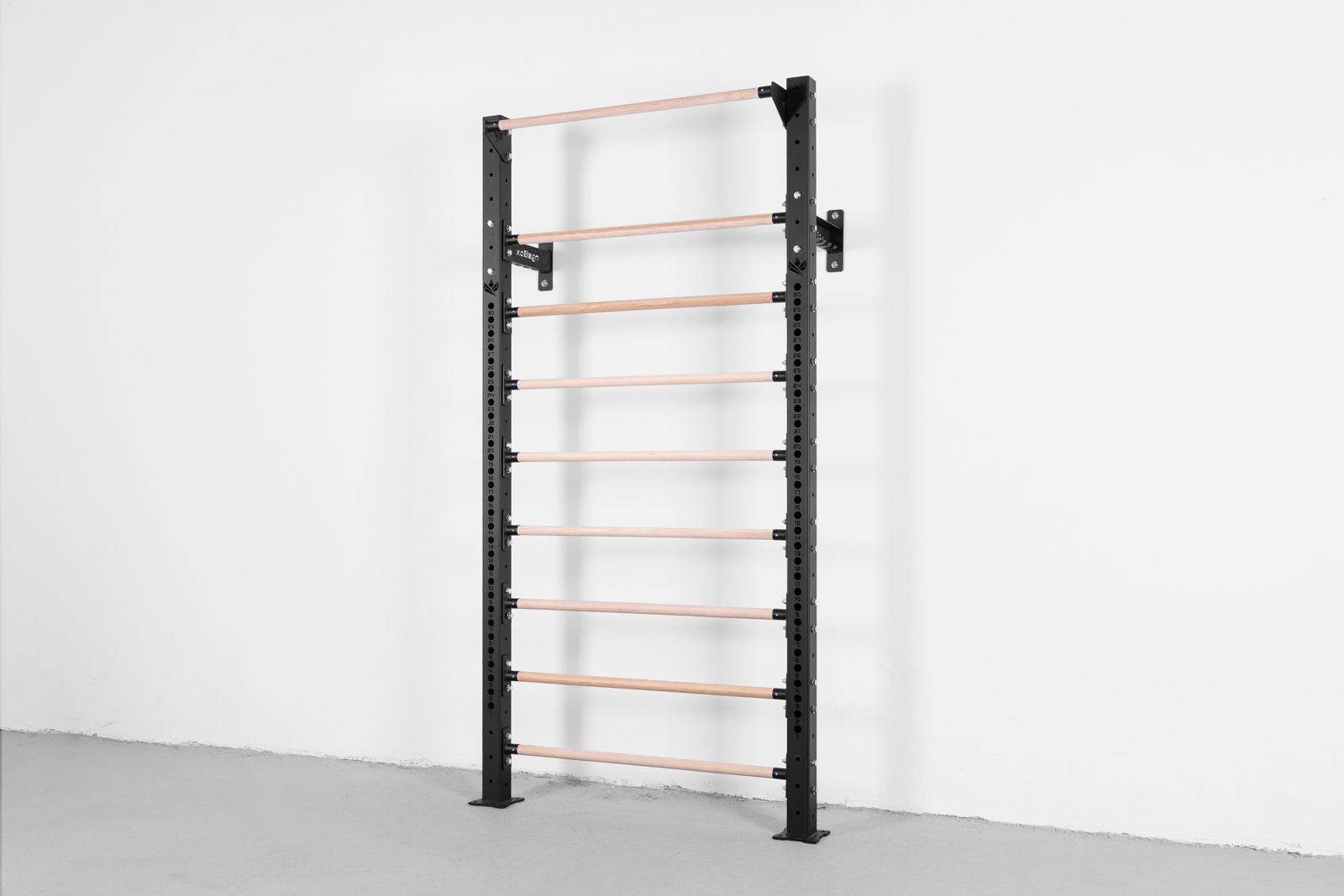 Mighty Swedish Espalier | Stålkonstruktion med trästavar av hög kvalitet